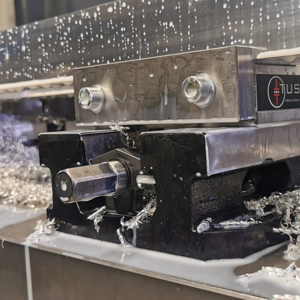 Workholding Suppliers UK | Self-Centring 5 axis Machine Vices & Bases